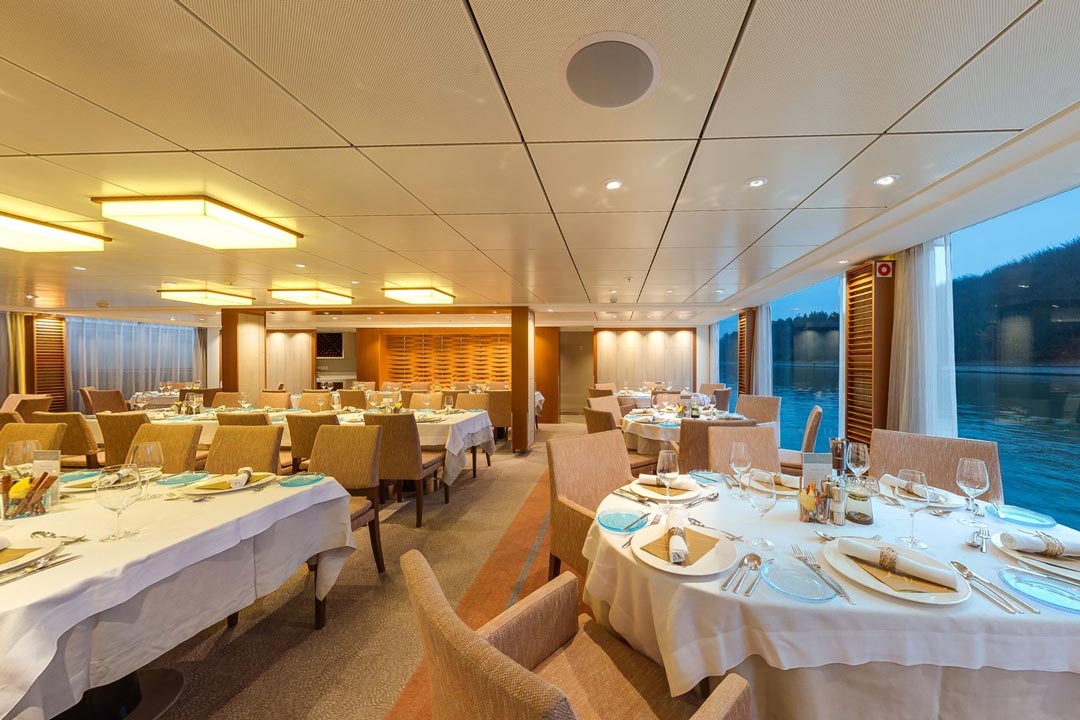 Viking Gefjon Deck Plans | Priceline Cruises